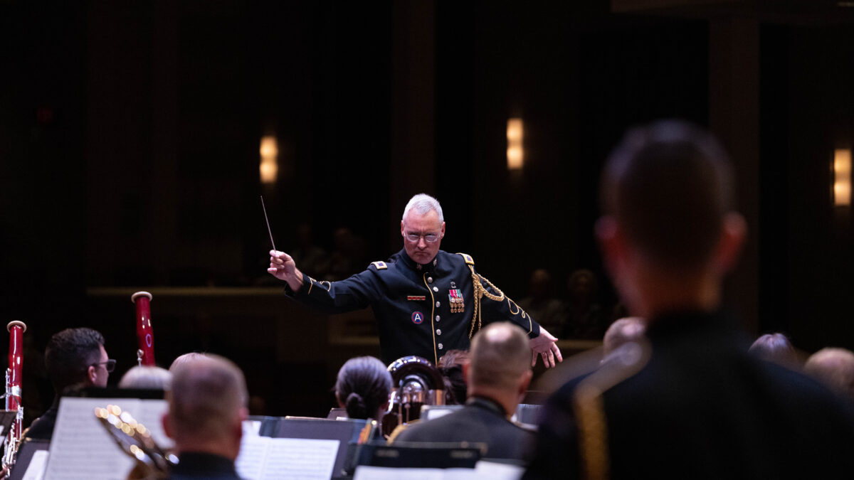 The U.S. Army Band "Pershing's Own" | Conducting